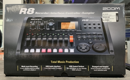 Gear Hunter | Zoom - R8 ZOOM